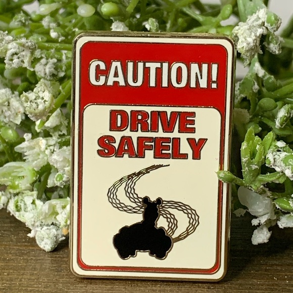 Disney | Jewelry | Rare 206 Disney Cast Member Exclusive Surprise Pin ...